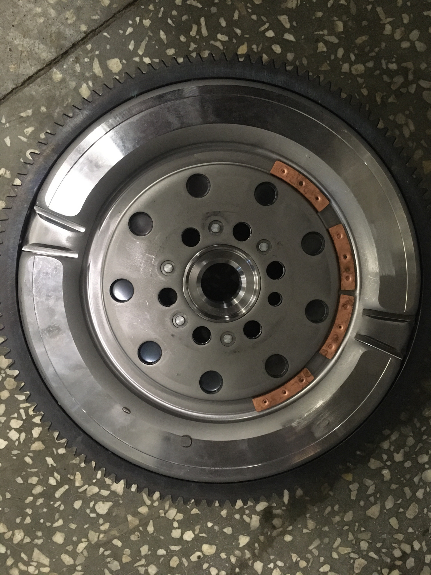 Замена сцепления и маховика — Opel Antara, 2,2 л, 2012 года | визит на ...