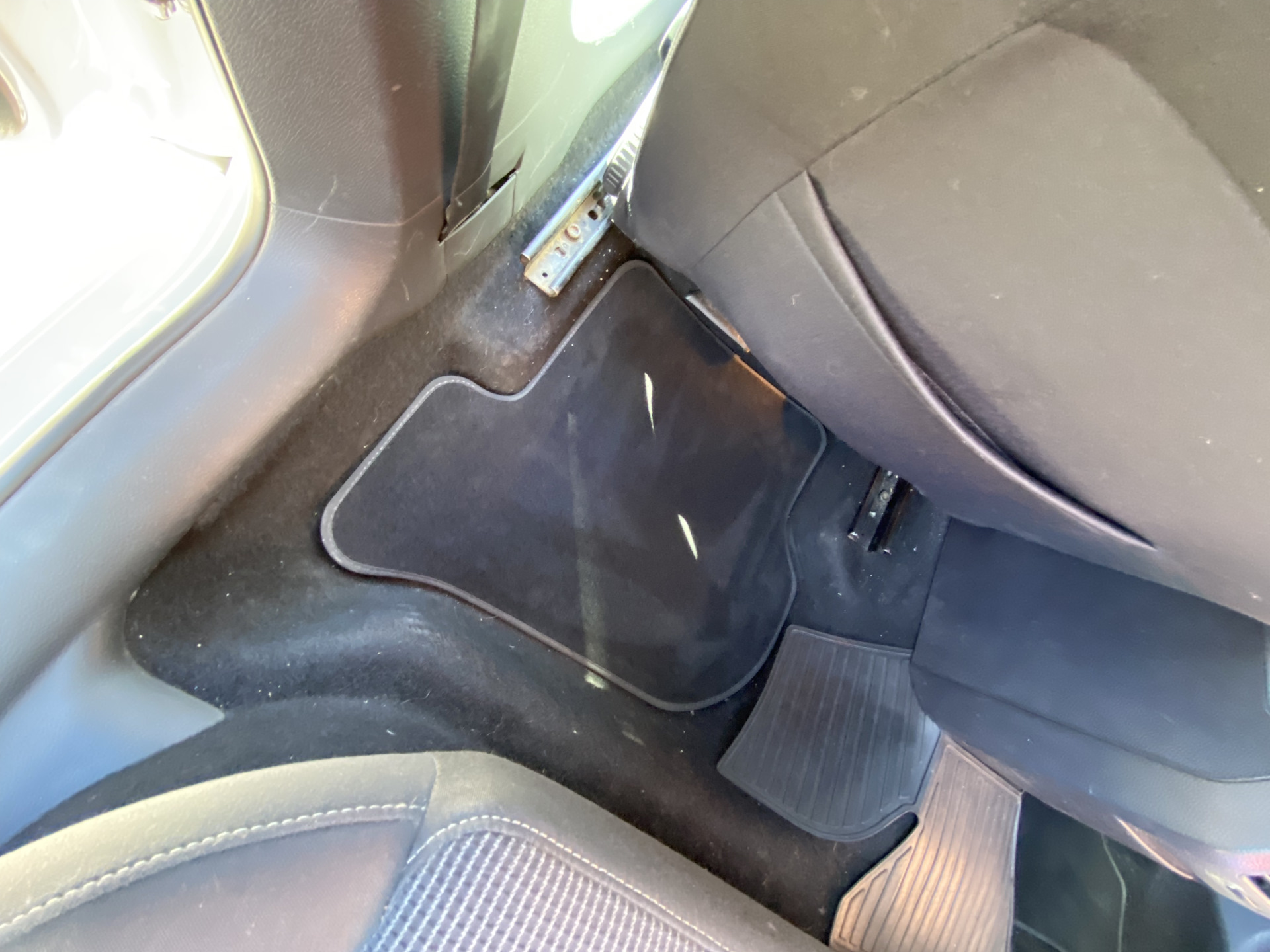 Ворсовые ковры — Volkswagen Golf Mk6, 1,6 л., 2011 года | аксессуары ...