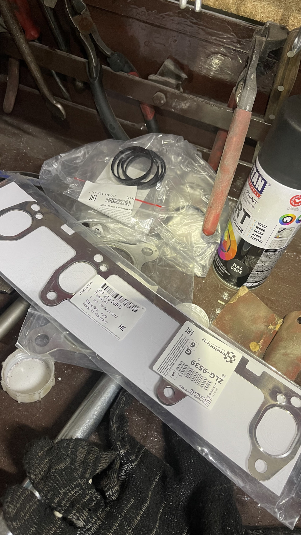 037253039D Прокладка выпускного коллектора / AUDI, VW, SEAT, SKODA 1.6 ...