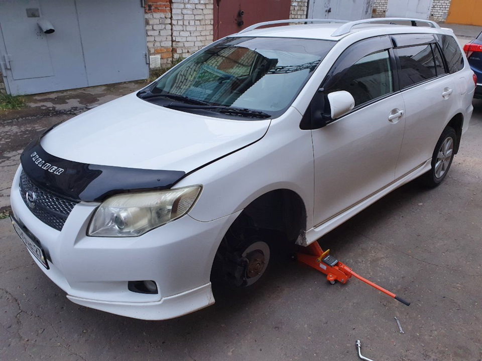 Штатные диски от 202 комплектации — Toyota Corolla Fielder (E140), 1,8 ...