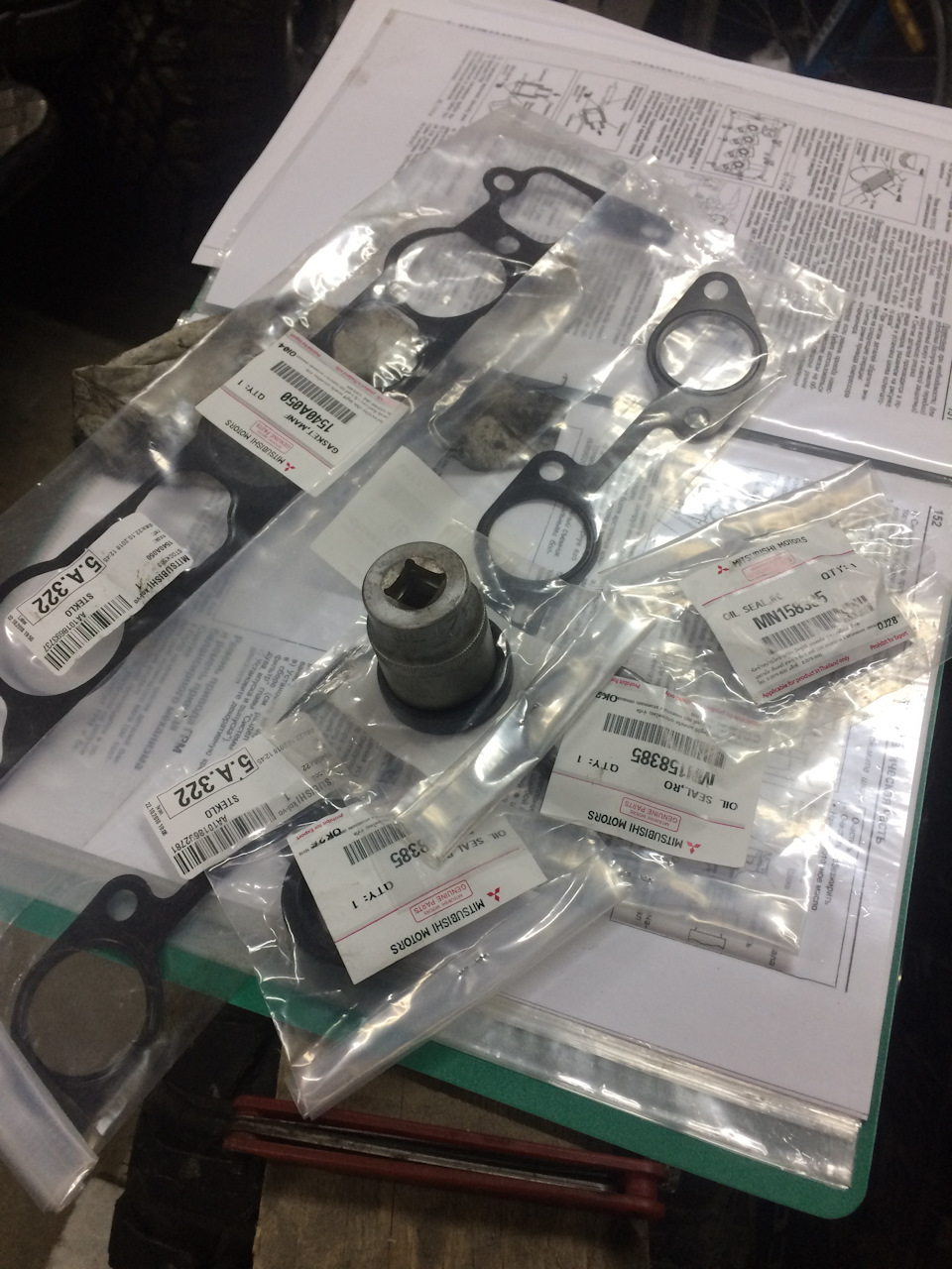 1540A050 Прокладка двигателя Mitsubishi | Запчасти на DRIVE2