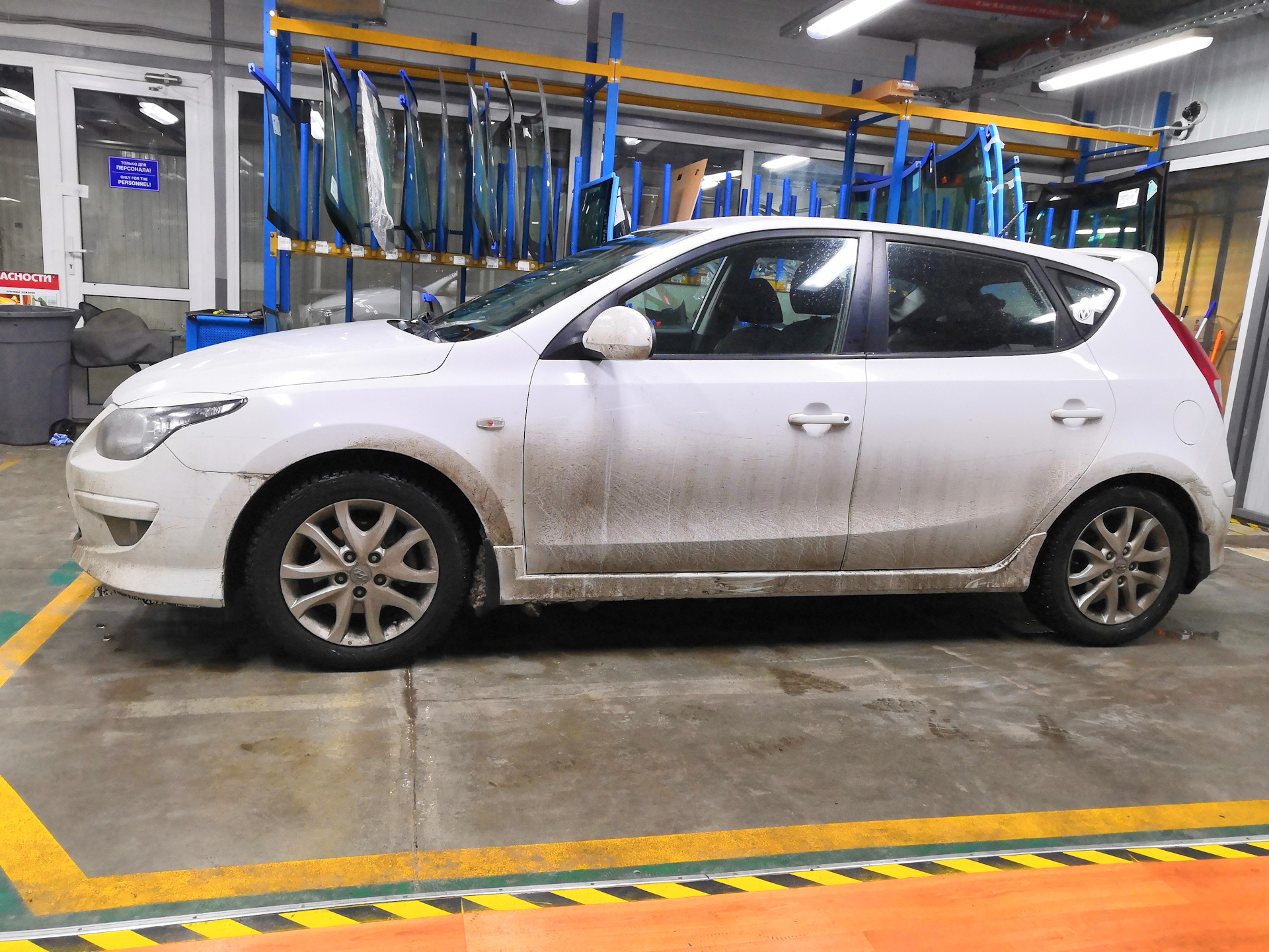 Стук подшипника натяжного ролика и кондиционера, заднего ступичного ...