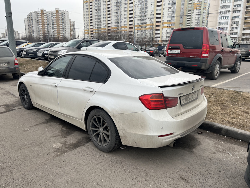Подарили спойлер закатал фонари и фары. — BMW 3 series (F30), 2 л, 2013 ...