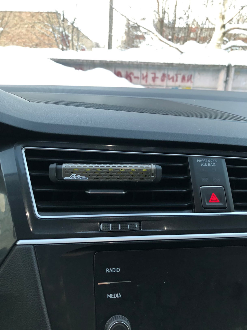 Ароматизатор Airline — Volkswagen Tiguan (2G), 1,4 л, 2018 года ...