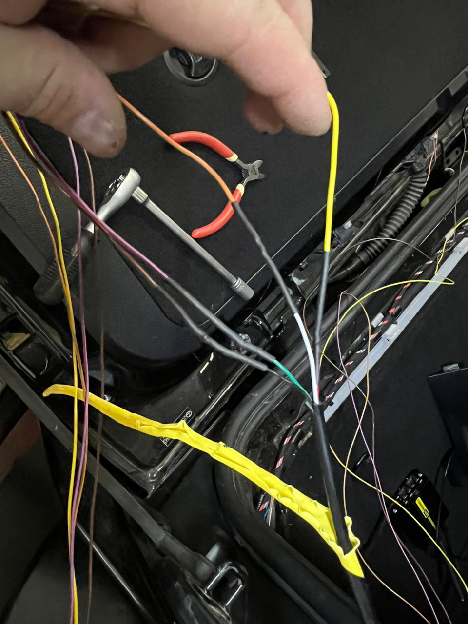 Bowers & Wilkins в Моментум — Volvo XC60 (2G), 2 л, 2019 года ...