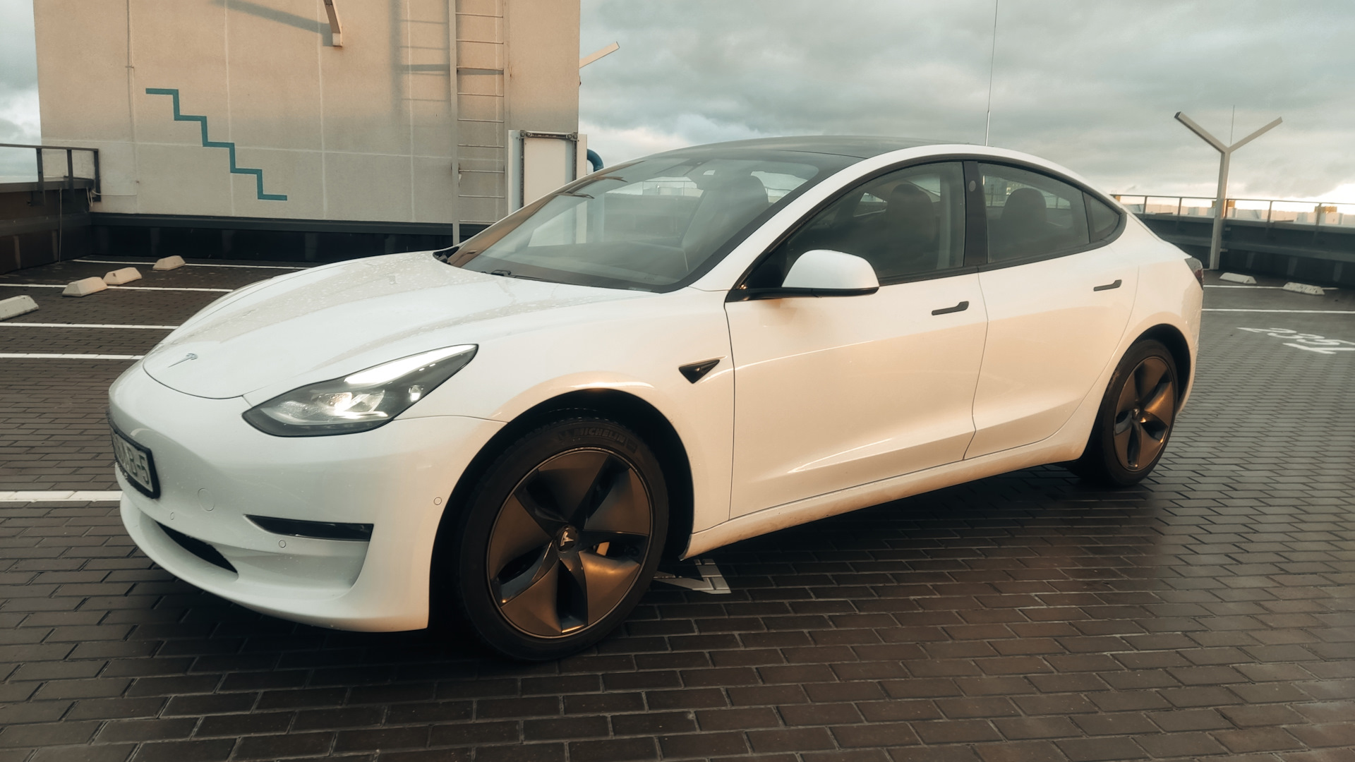 Tesla Model 3 (1G) электрический 2021 | M3 DM LR на DRIVE2