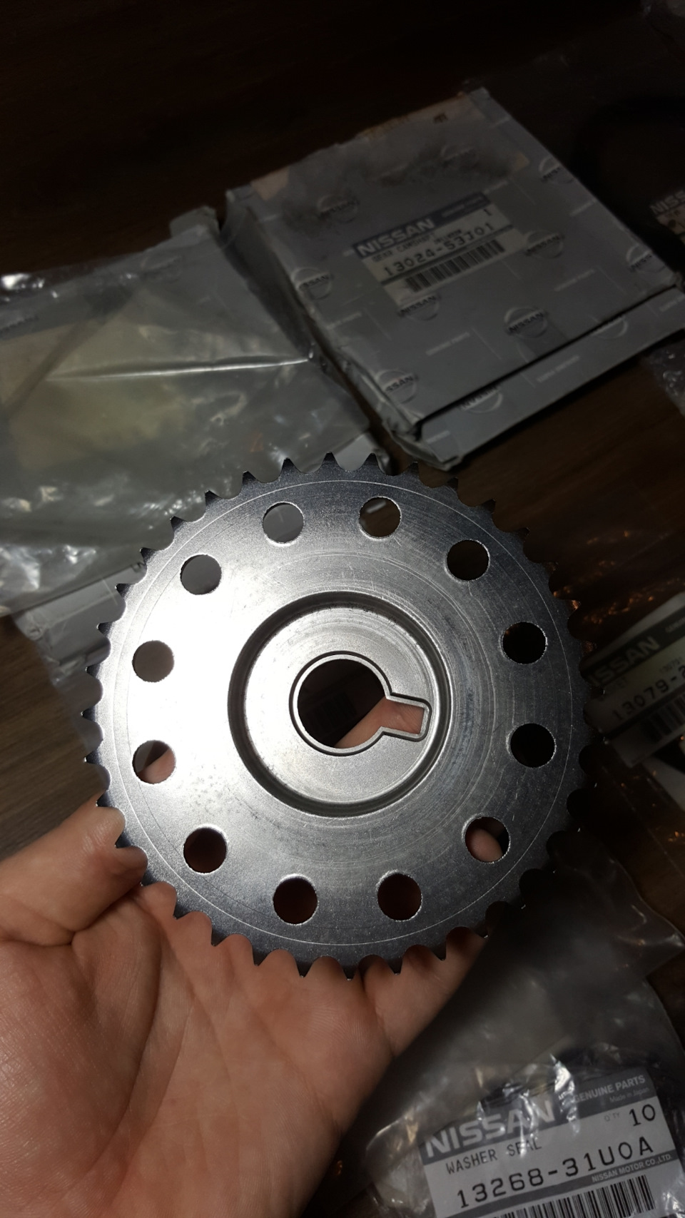 1326831U0A Прокладка болта клапанной крышки Ниссан NISSAN INFINITI ...