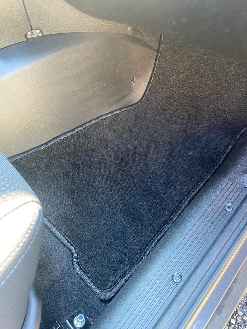 Текстильные ковры салона — Lada Niva Travel, 1,7 л, 2022 года ...