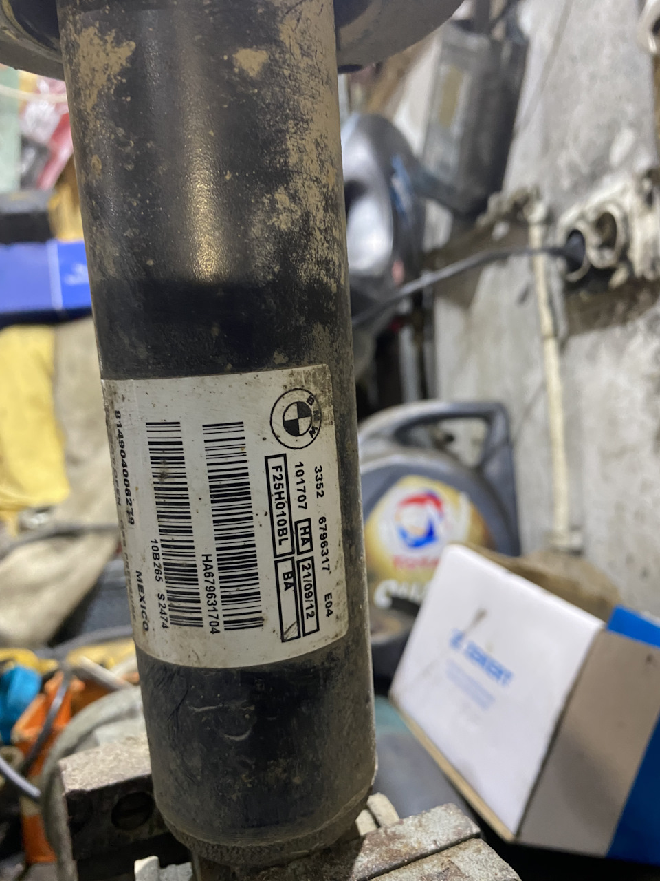 33526796317 амортизационная стойка Зд BMW | Запчасти на DRIVE2