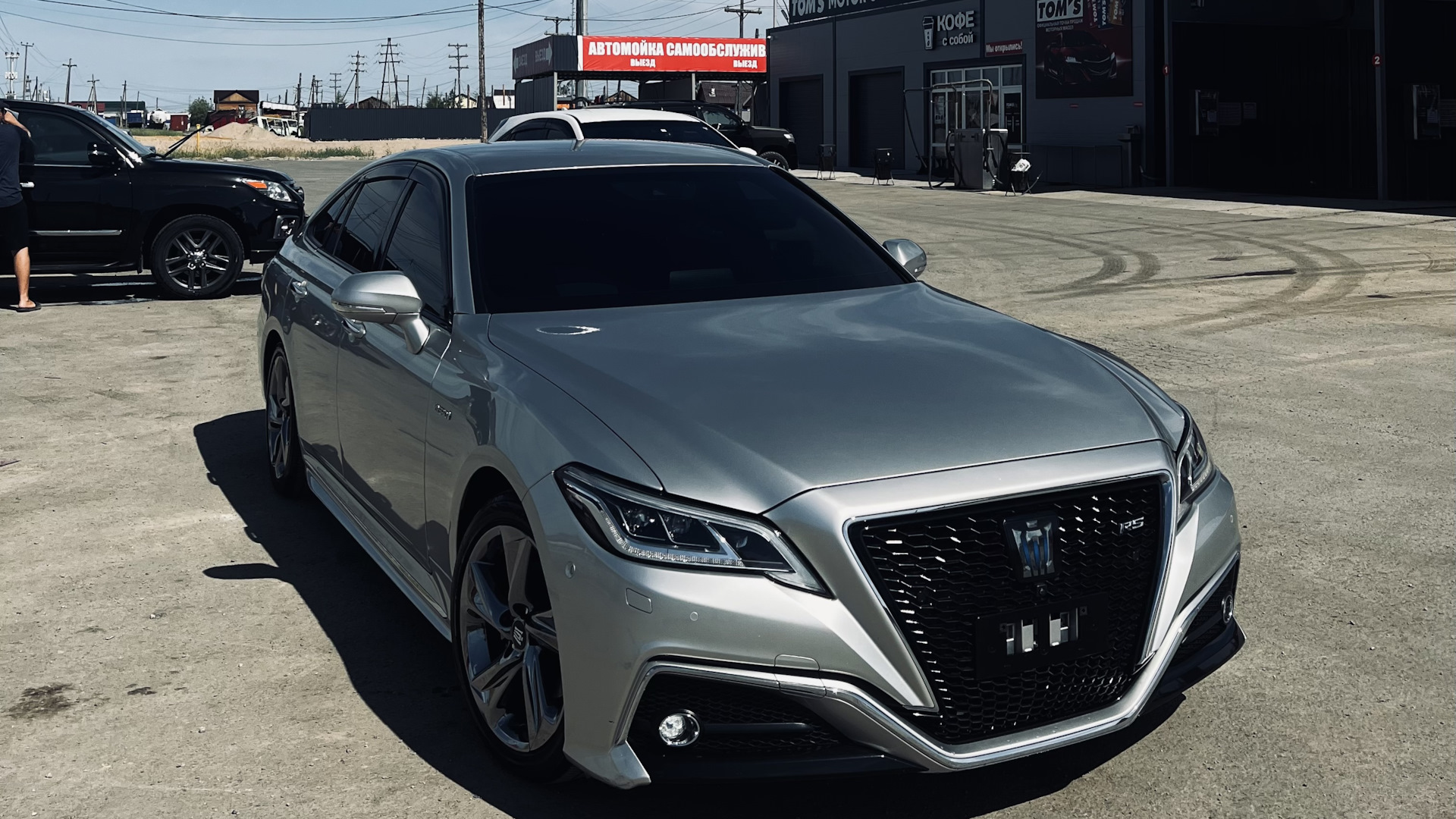 Toyota Crown (S220) 2.5 гибридный 2018 | RS на DRIVE2