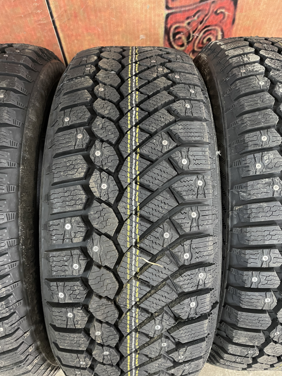 Готовимся к зиме. Шипованные шины Gislaved Nord Frost 200 205/50 R17 ...