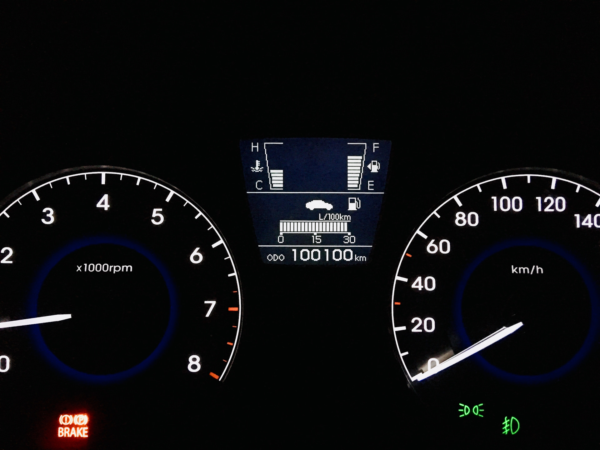 Замена гидроопоры двигателя, вентилятора печки и коврики Unidec ...