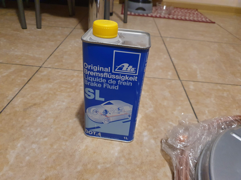 #87 Тормоза. Замена тормозных трубок задней магистрали — BMW 3 series ...