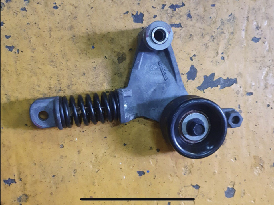 Плановое обслуживание генератора и внеплановая замена помпы — Toyota ...