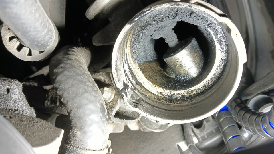 Фотки по замене шлангов охлаждения — Mercedes-Benz M-Class (W163), 2,7 ...