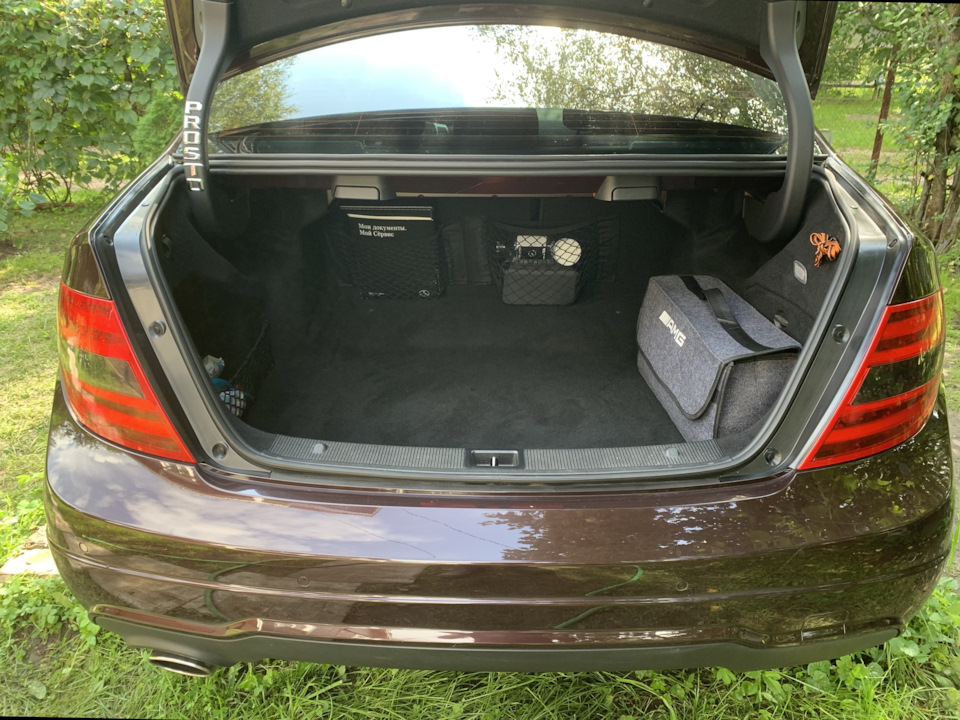 Сливы багажного отделения — Mercedes-Benz C-Class (W204), 1,8 л, 2012 ...