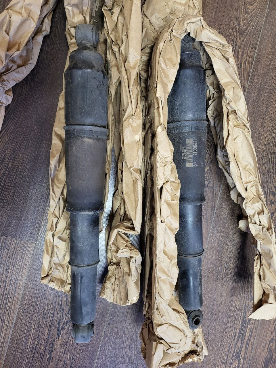 Продаю передние амортизаторы Bilstein 6112 и задние LT — Chevrolet ...