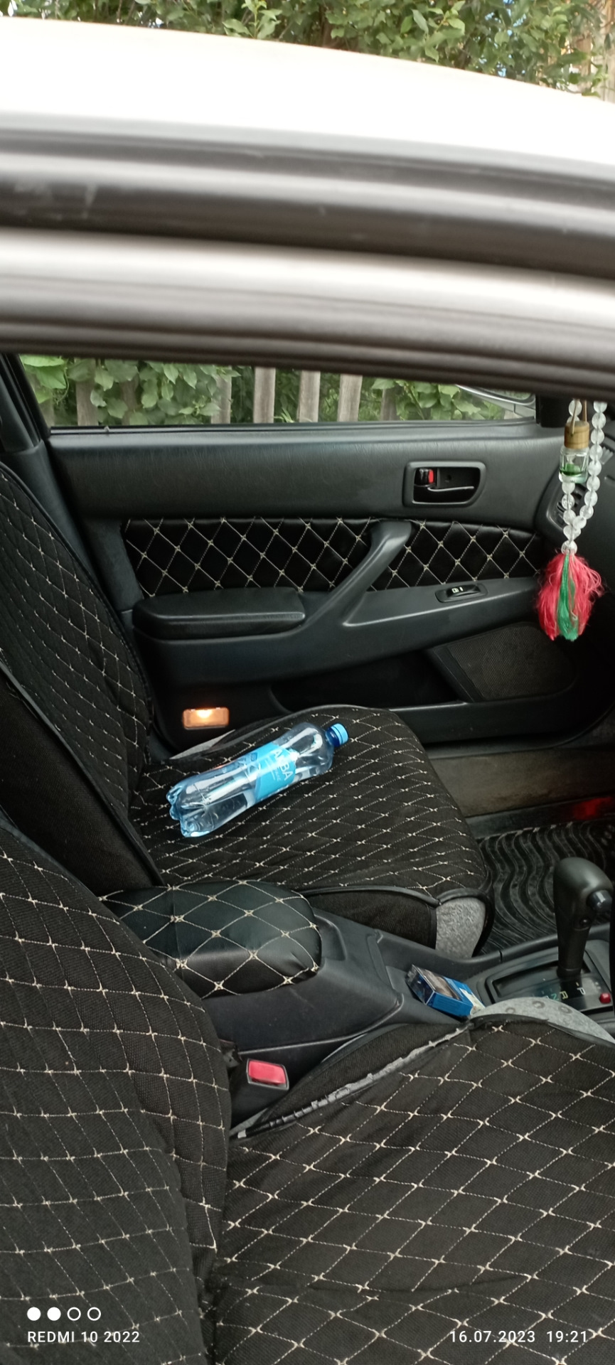 Подсветка в двери — Toyota Camry (V40), 1,8 л, 1995 года | своими ...