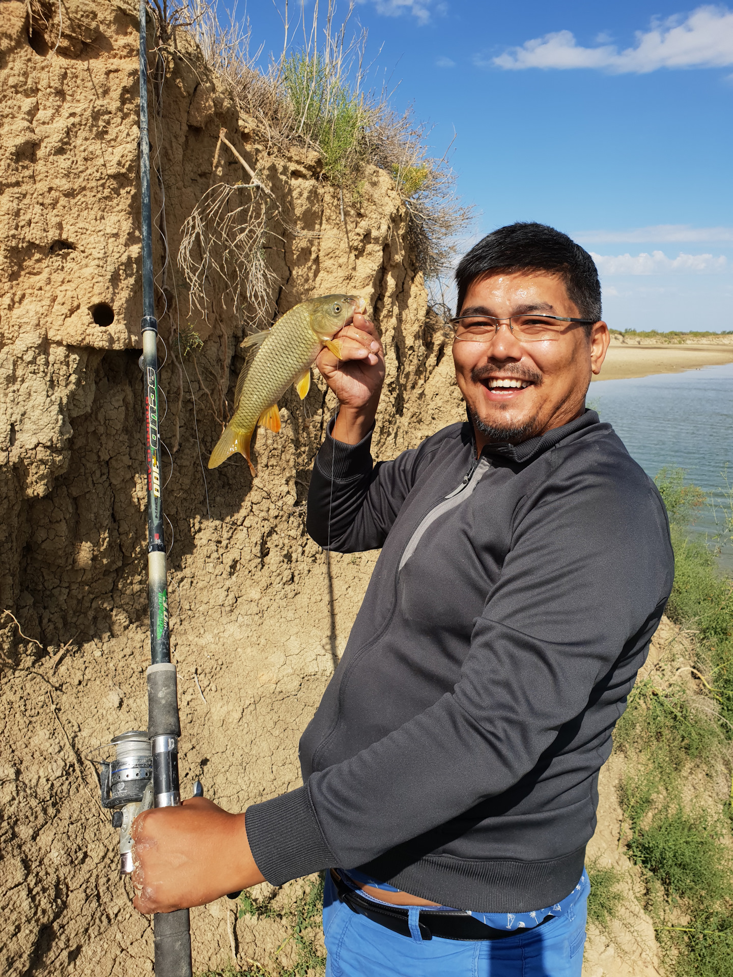 убрал люфт педали сцепления — Ford Fusion, 1,6 л, 2007 года | своими ...