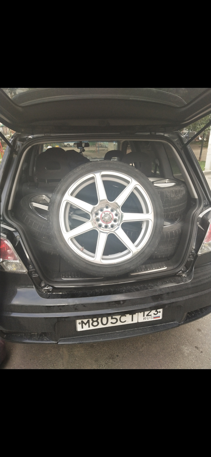 Покупка колес — Mitsubishi Outlander (1G), 2,4 л, 2004 года | колёсные ...