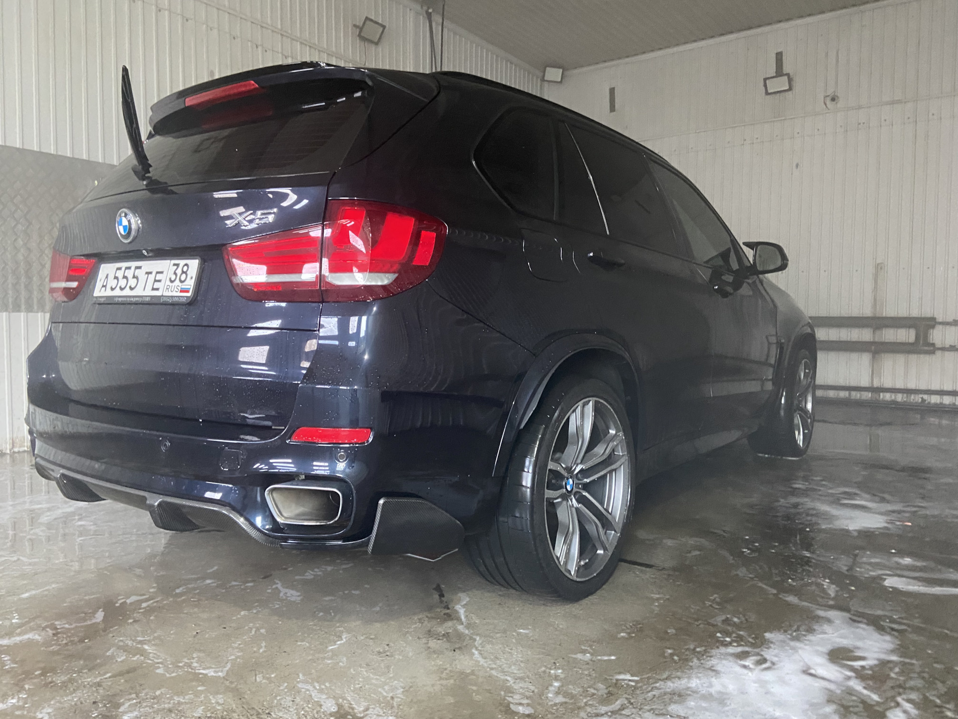 Алькантара и расширители — BMW X5 (F15), 3 л, 2015 года | стайлинг | DRIVE2