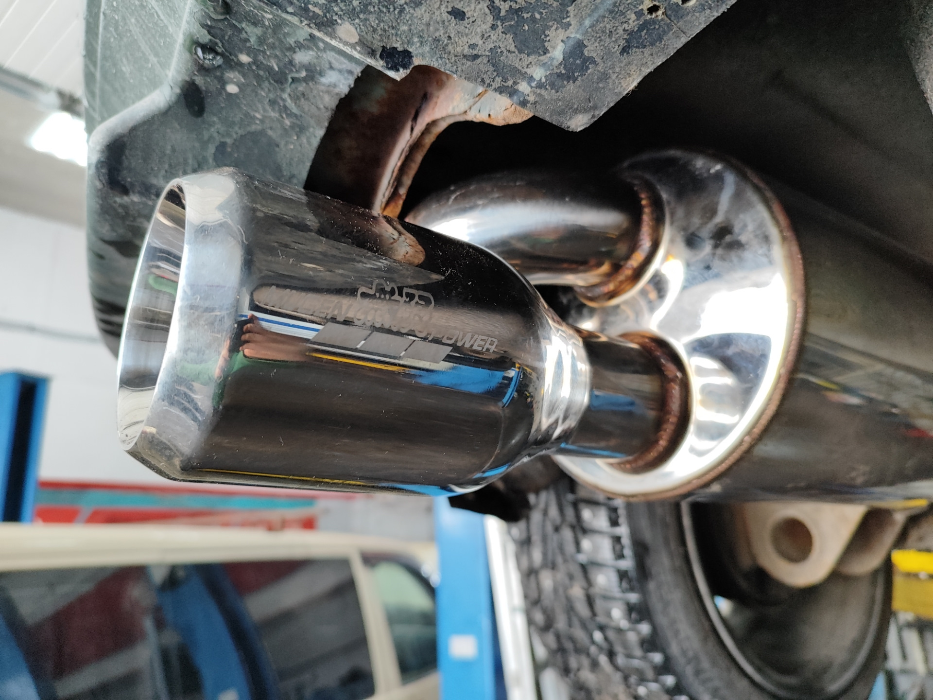 Twin Loop прямоточный глушитель ВАЗ 2112 — Lada 21124, 1,6 л, 2006 года ...