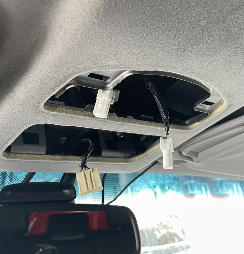 Плафон с очечником — Mitsubishi Pajero (4G), 3 л, 2012 года ...