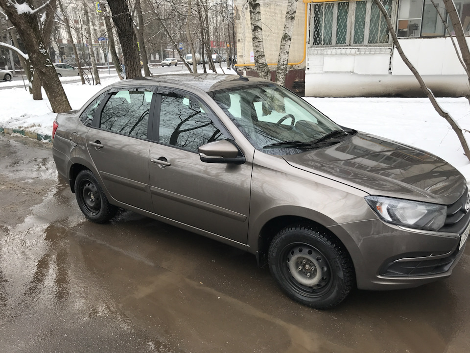 Дефлекторы окон — Lada Гранта (2G) FL, 1,6 л, 2019 года | другое | DRIVE2