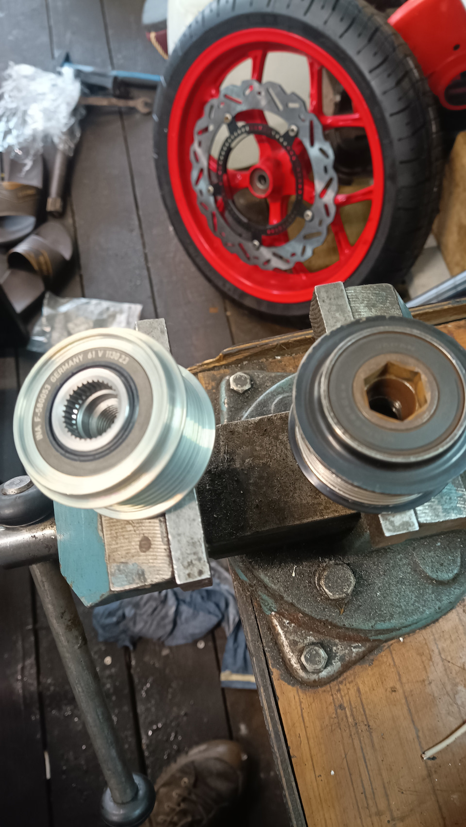 Замена шкива и не только — KIA Sorento (2G), 2,2 л, 2010 года ...