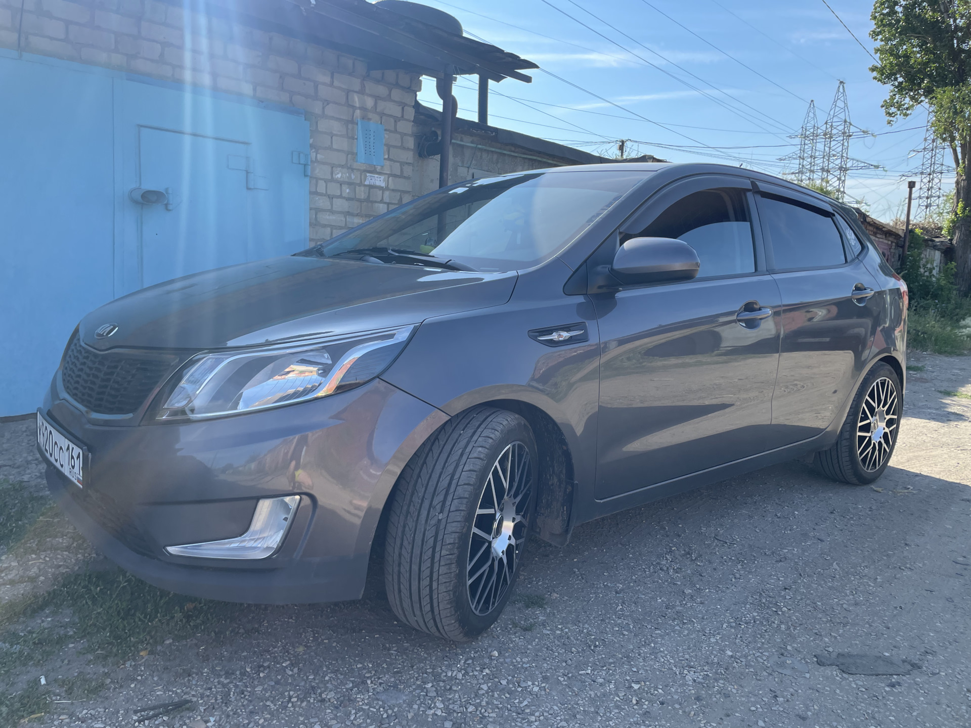 Установка неломающихся дефлекторов на Kia Rio 3 — KIA Rio 5-door (3G), 1,4 л, 2013 года ...