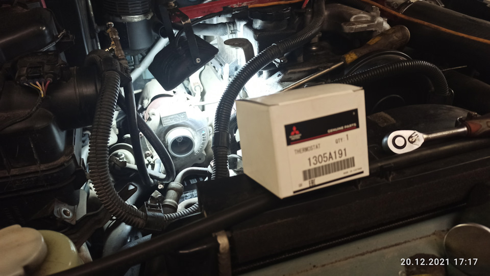 Легендарный термостат от паджеро. — Mitsubishi L200 (4G), 2,5 л, 2007 ...