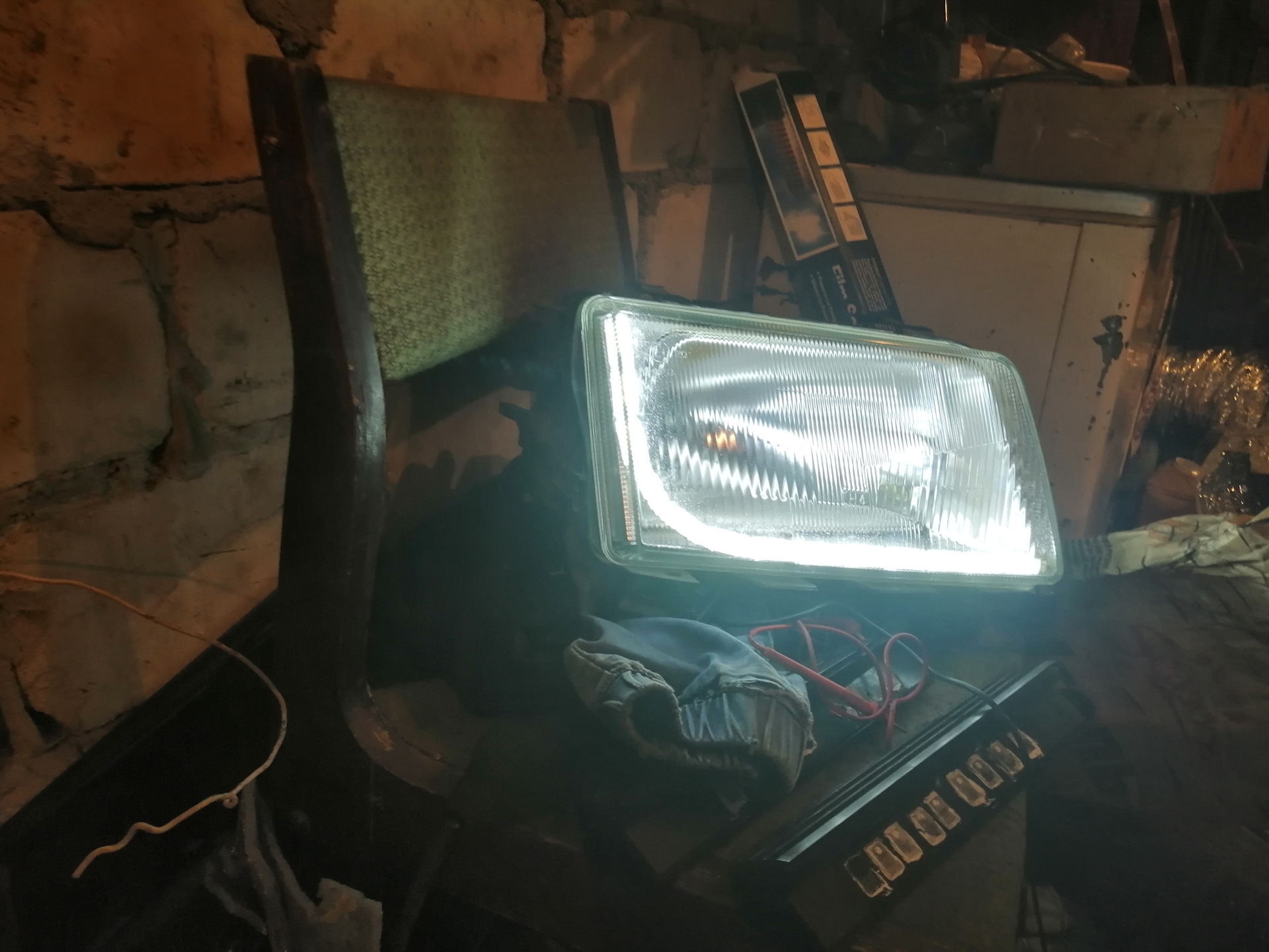 Фары с бегающим в поворотом! — Audi 100 (C4), 2,3 л, 1991 года ...