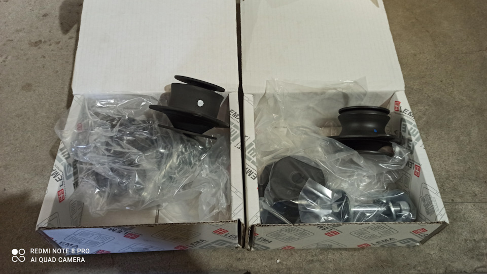 Замена подушек кабины. — Iveco Daily (4G), 2,3 л, 2010 года | плановое ...