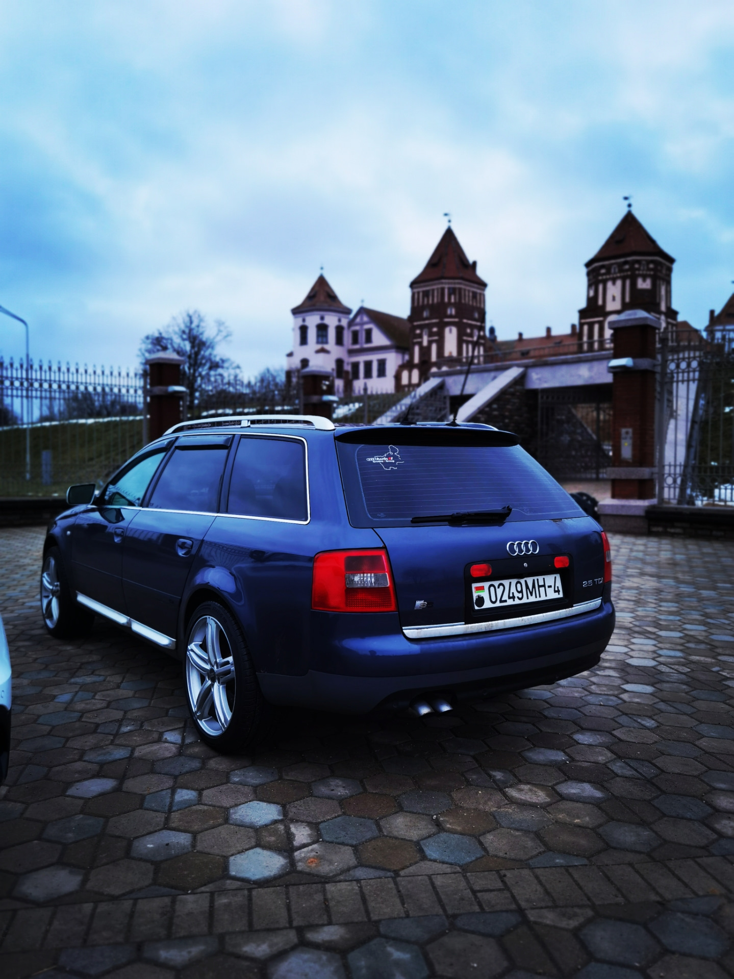 Новый год начинаем с ништяков — Audi A6 Avant (C5), 2,5 л, 2001 года | стайлинг | DRIVE2