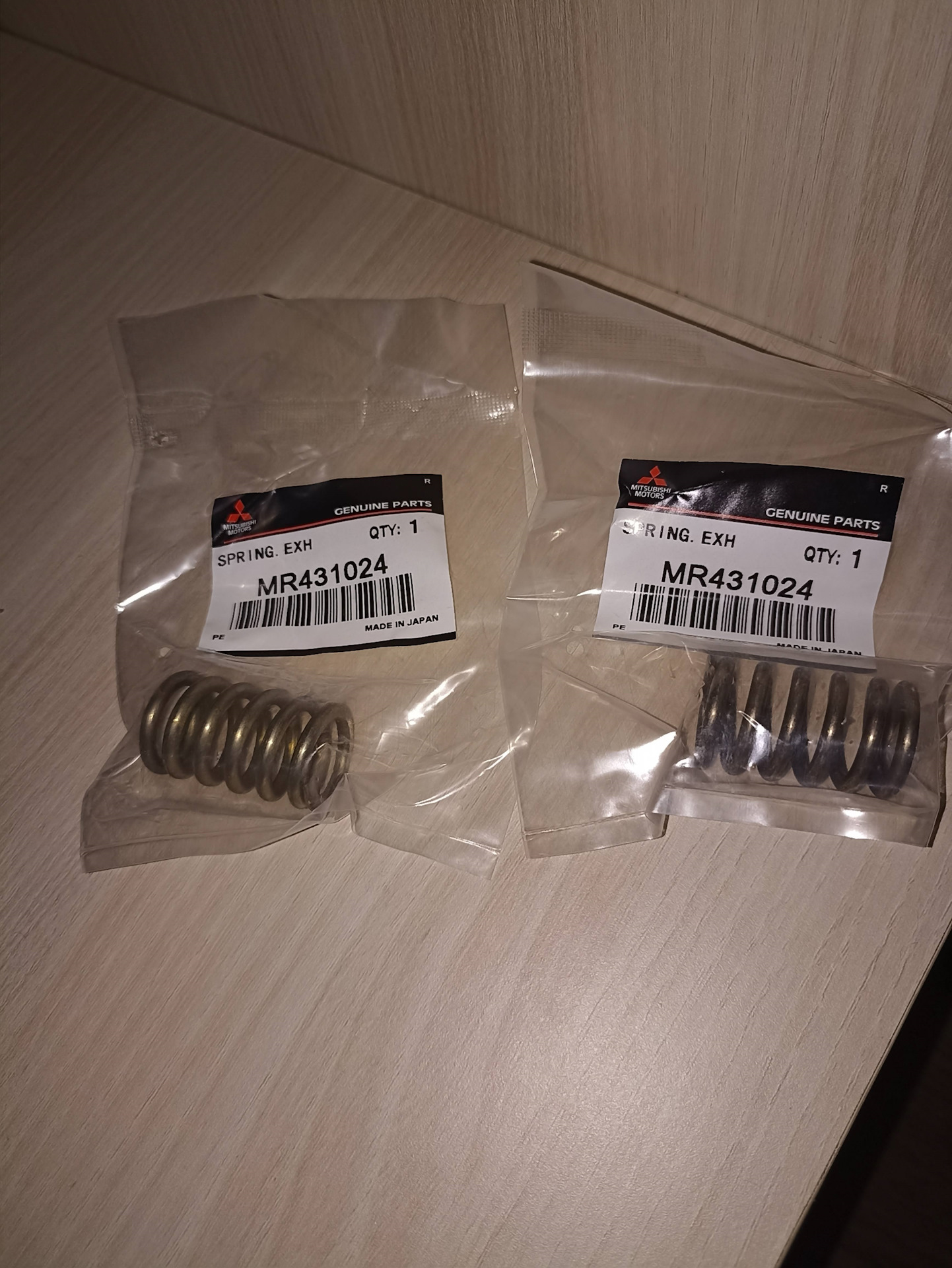 Замена прокладки глушителя (графитового кольца) — Mitsubishi ASX, 1,6 л ...