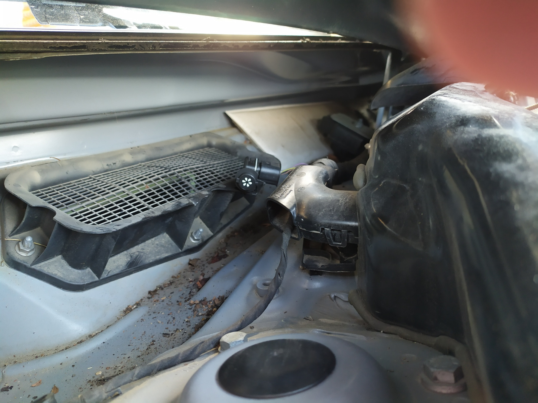 Замена датчика качества воздуха — Volkswagen Tiguan (2G), 2 л, 2016 ...