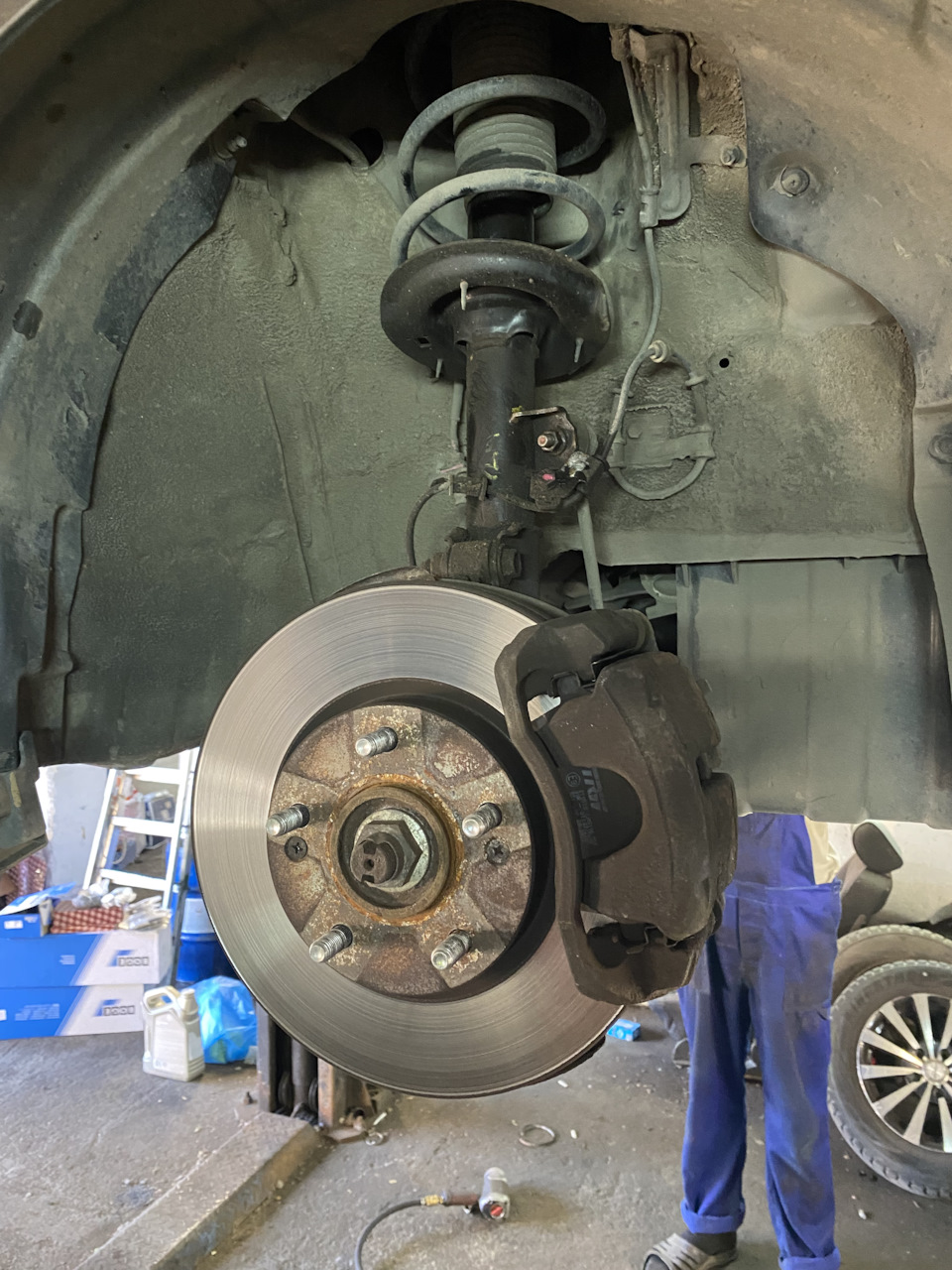 Очередное ТО + ремонт передней подвески — KIA Venga, 1,6 л, 2012 года ...