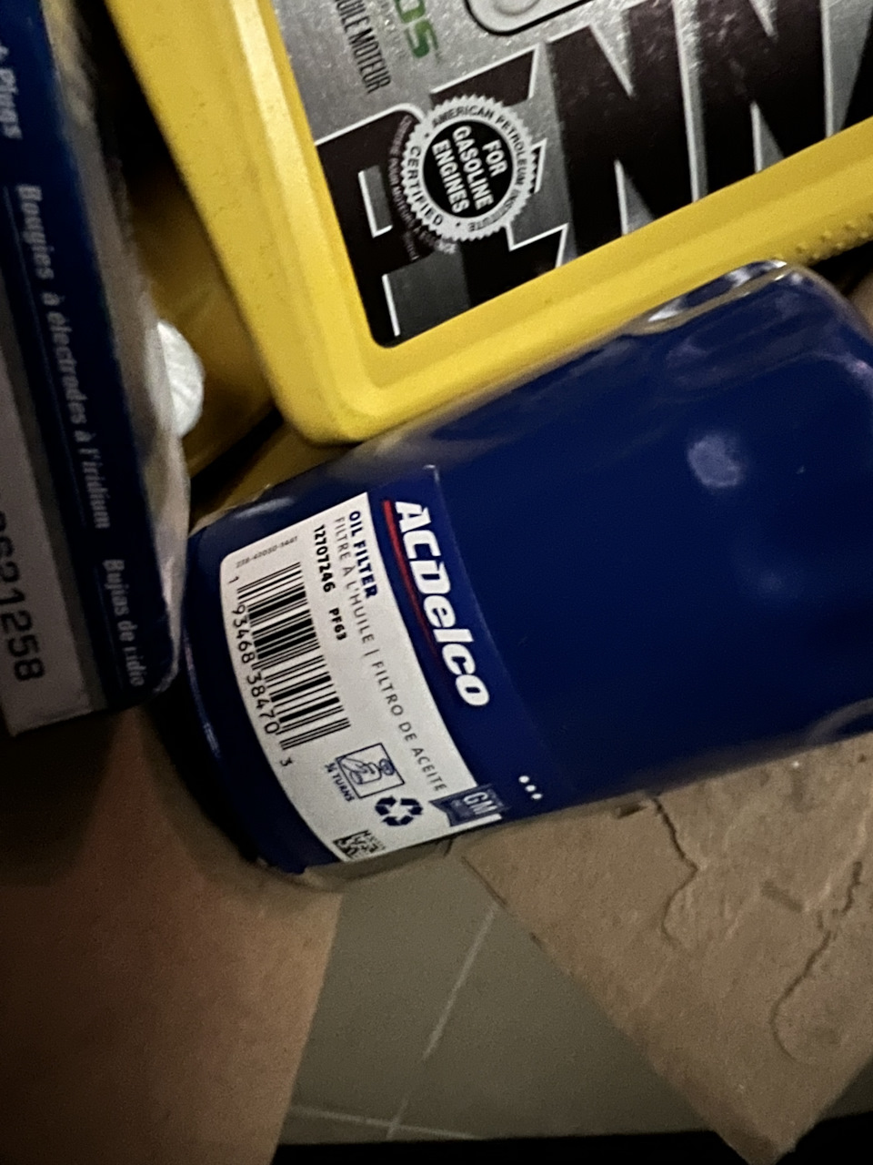 Первое ТО: замена масла; рамки для номеров Wurth — Cadillac Escalade ...