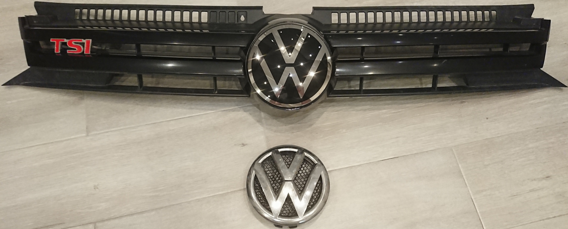 Заменить эмблемы VW — Volkswagen Golf Plus, 1,4 л, 2012 года | тюнинг ...