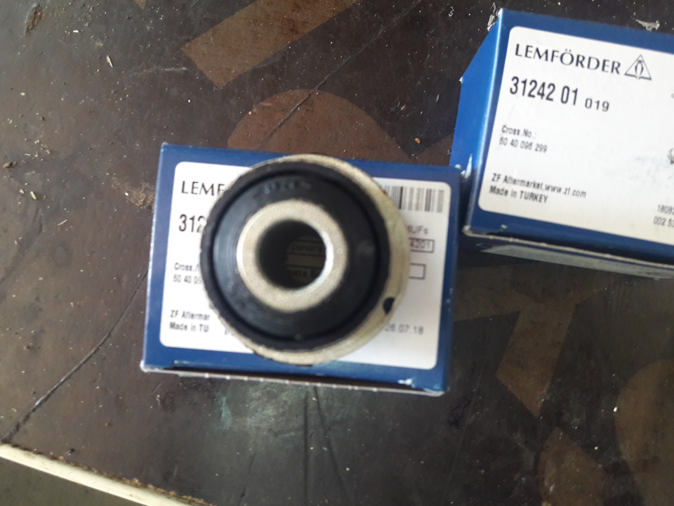 54. ( Замена Шаровой Опоры + Сайленблоков Левого Рычага 87.089 км ...