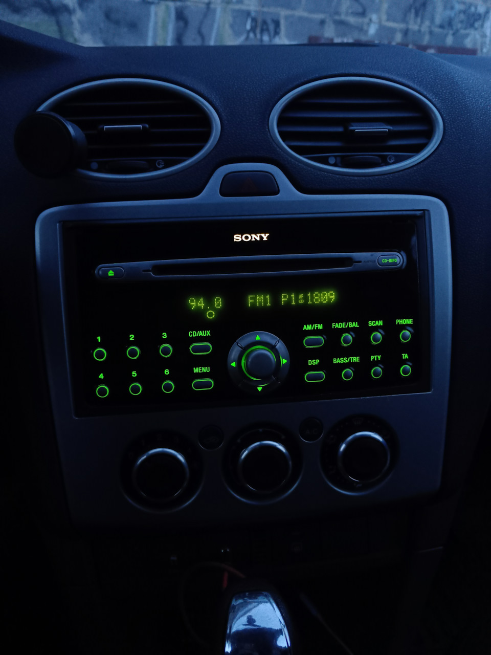 Замена магнитолы на SONY — Ford Focus Sedan II, 1,6 л, 2006 года ...