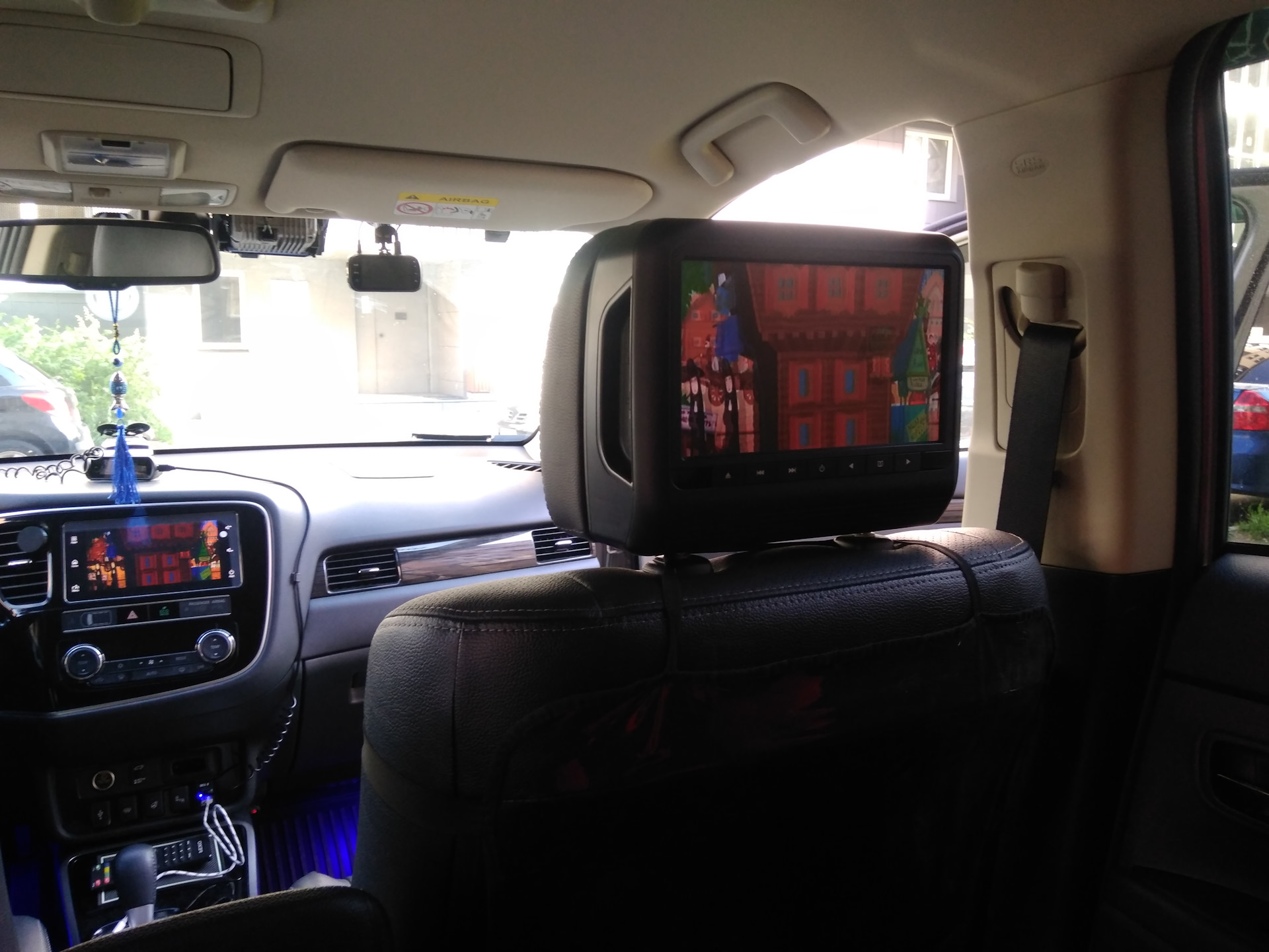 Цифровое ТВ + видео в Mitsubishi Connect — Mitsubishi Outlander (3G), 2 ...