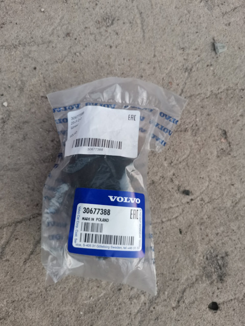 30677388 Патрубок фильтра воздушного Volvo | Запчасти на DRIVE2