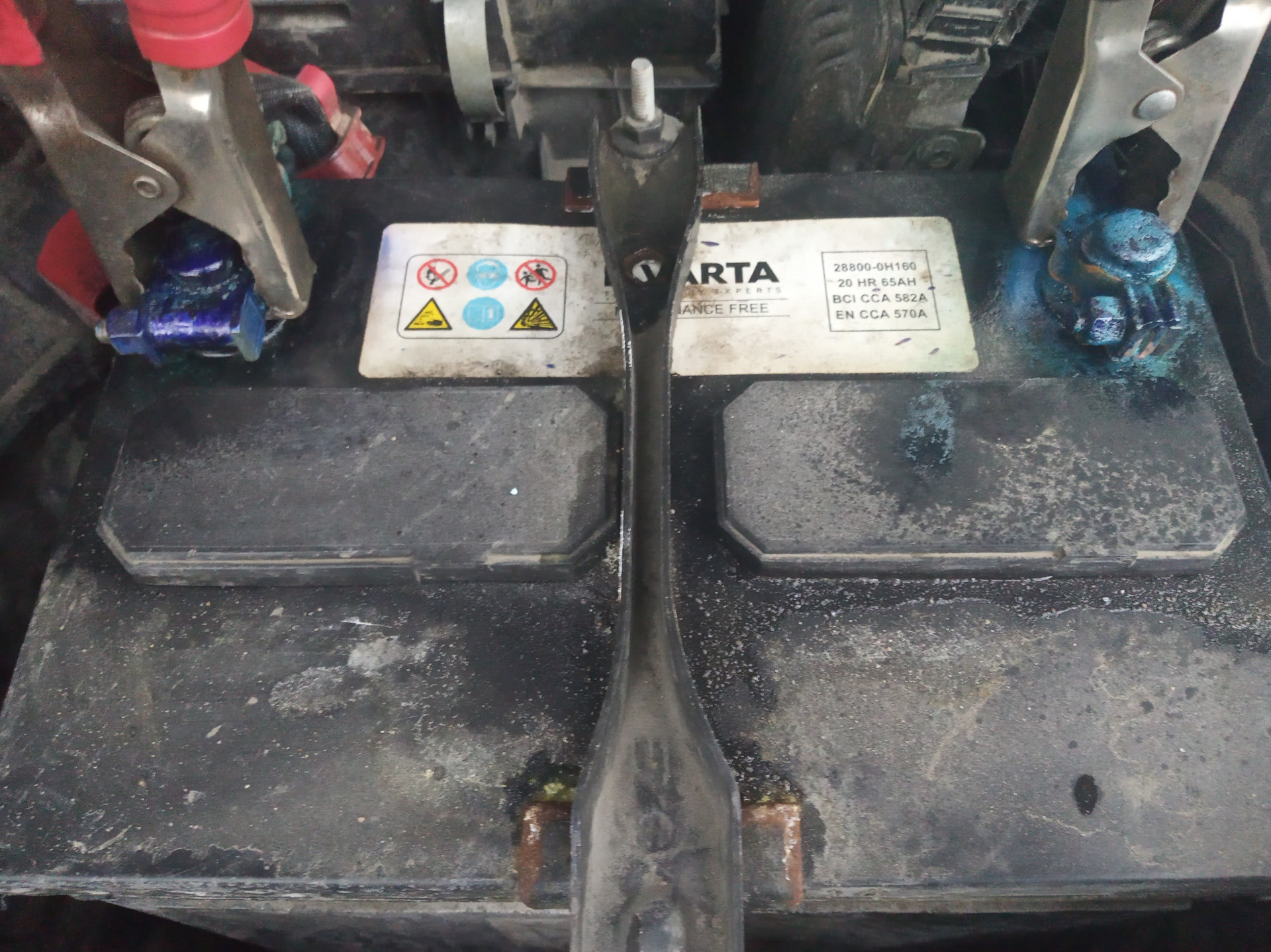 ТО 131 000 км + Замена топливных фильтров — Toyota Camry (XV50), 2 л ...