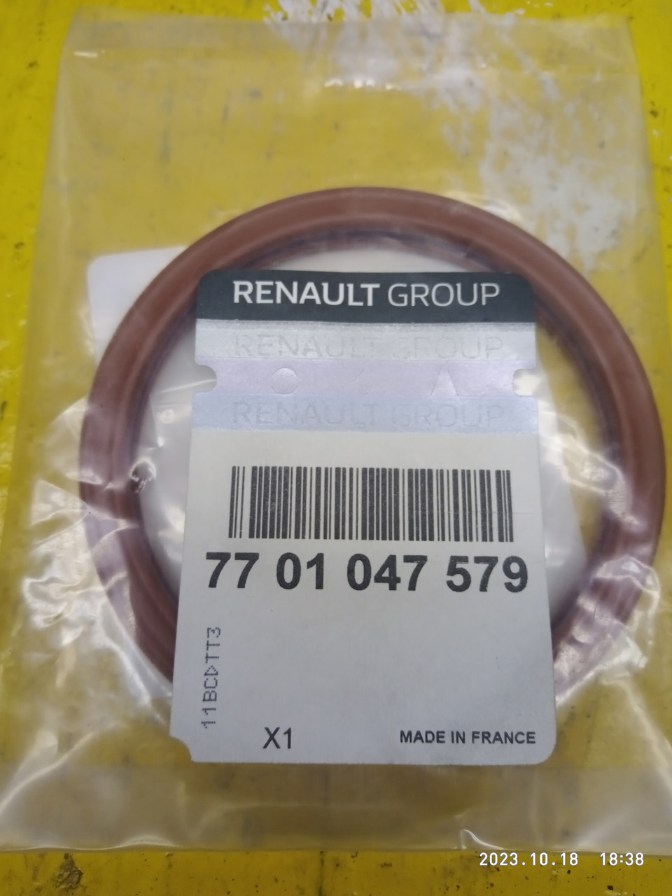 Замена прокладки корпуса дроссельной заслонки. — Renault Sandero 1G, 1 ...