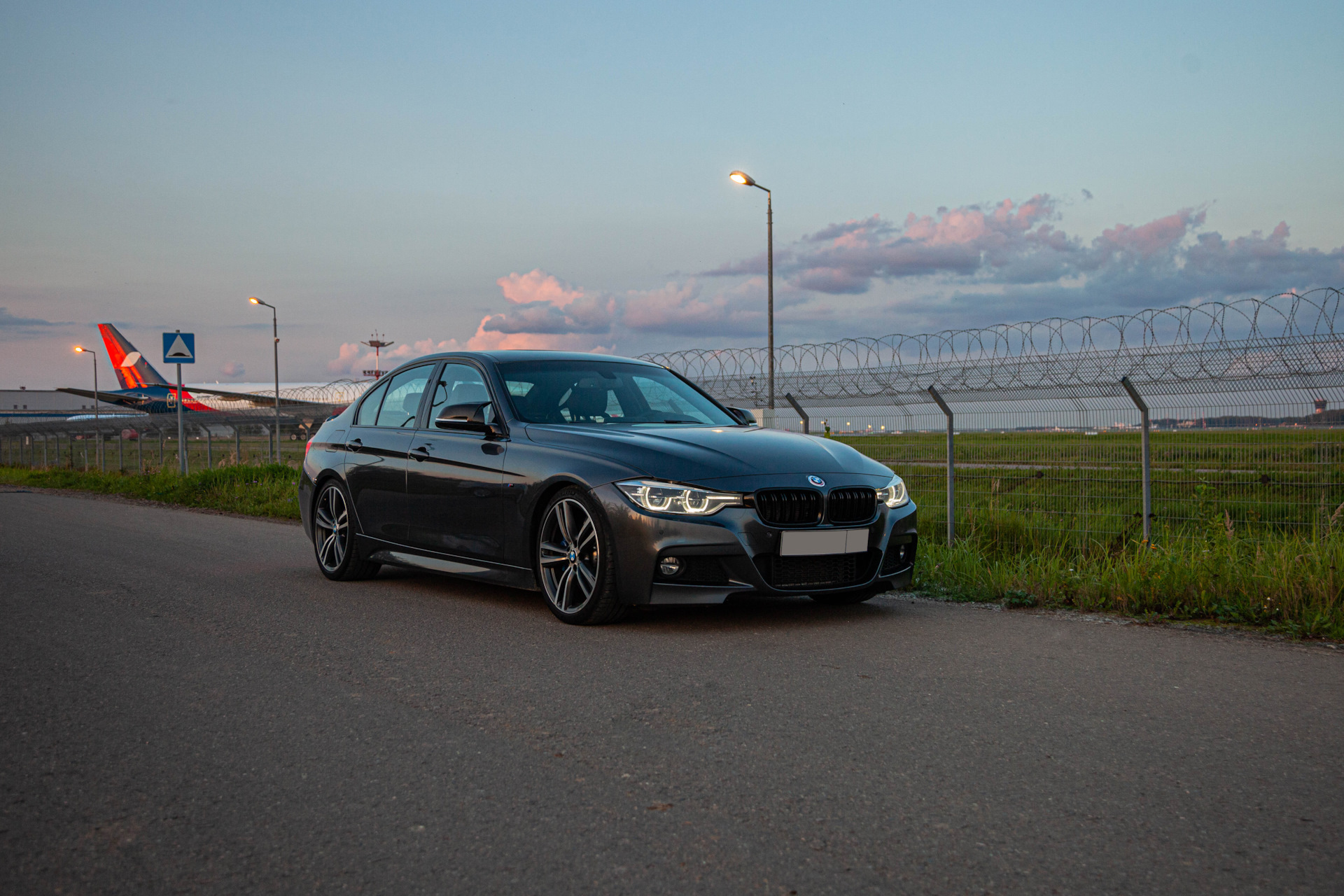 Фотосессия. Проводы лета😌 Часть 3 — BMW 3 series (F30), 3 л, 2017 года | фотография | DRIVE2