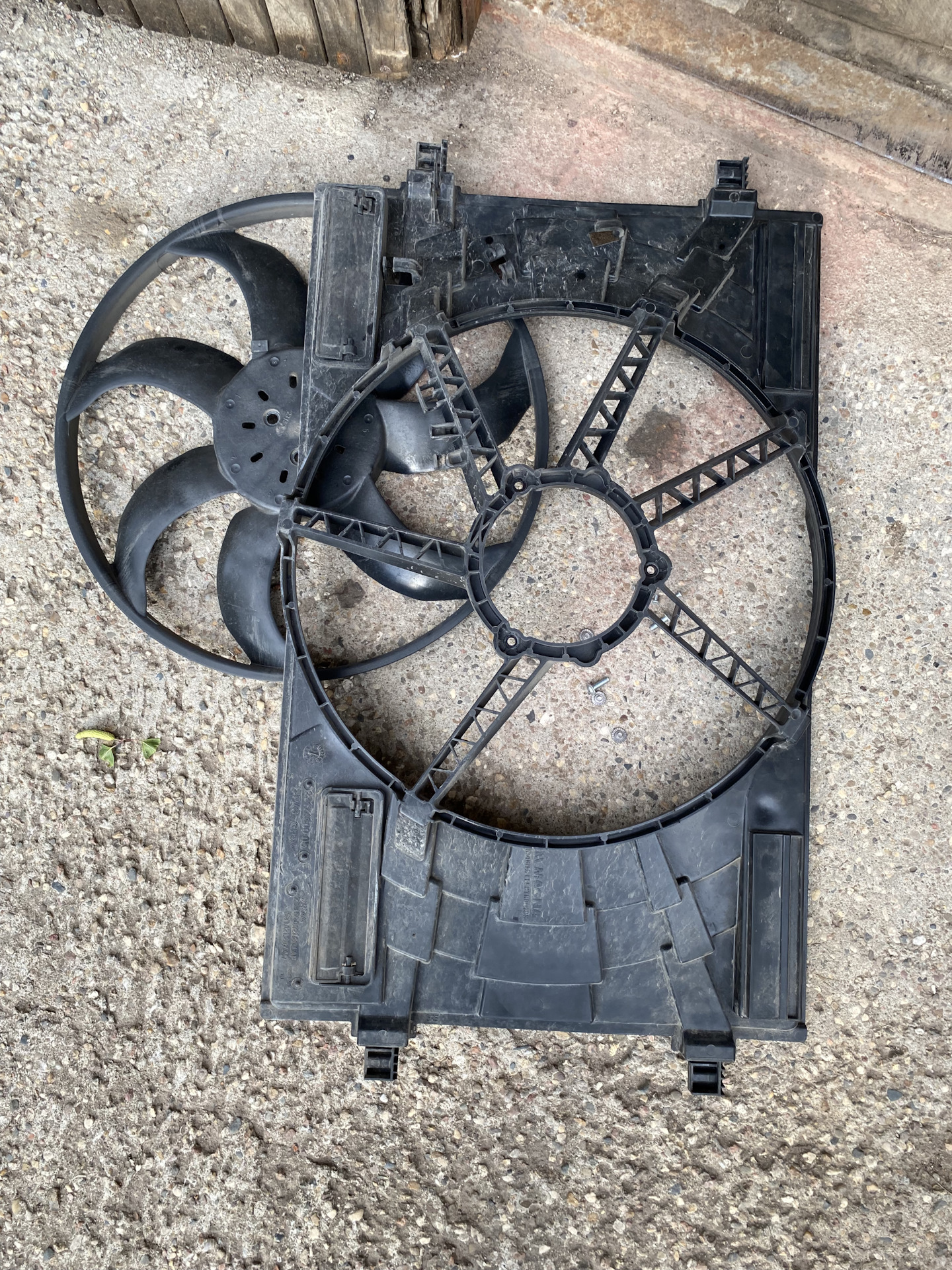 16. Ошибка P048000 — Управление вентилятором радиатора, неисправность в ...