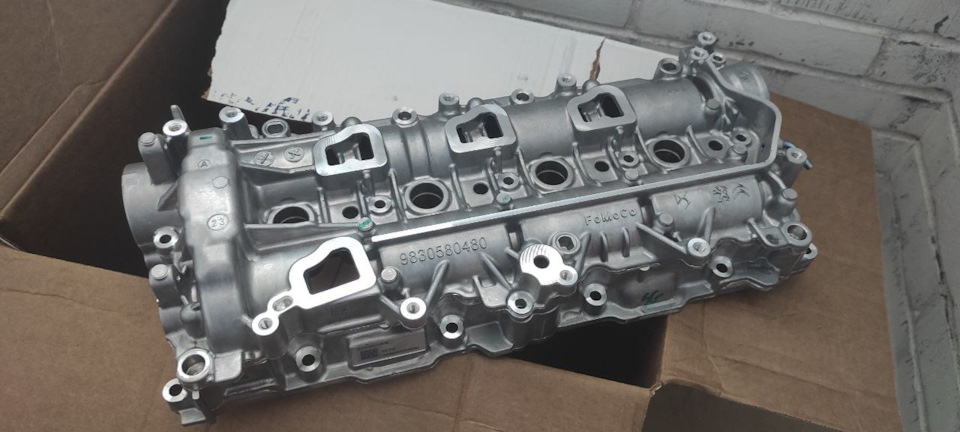 9830580480 Крышка для усиленных распредвалов или постели Peugeot ...