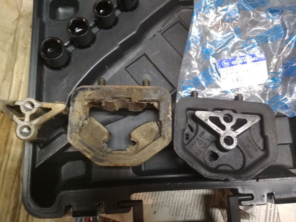 Поменял подушки двигателя — Daewoo Lanos, 1,6 л, 2007 года | расходники ...