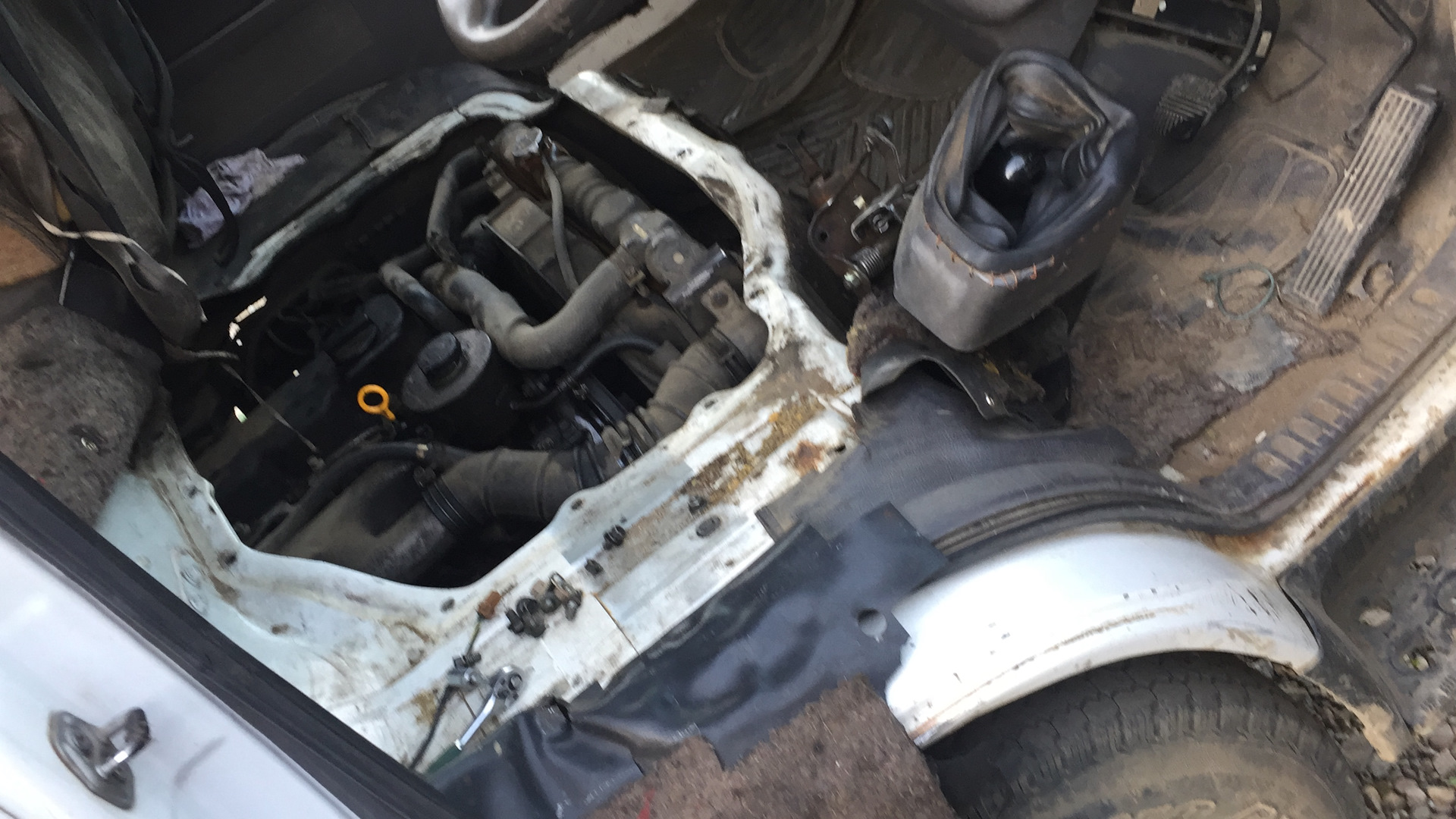 Хватит скакать (замена задних стоек амортизации) — Hyundai Getz, 1,3 л ...